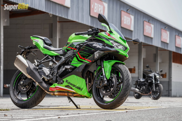 Đánh giá chi tiết Kawasaki ZX-4R SE động cơ 4 xi-lanh hấp dẫn vừa trình ...