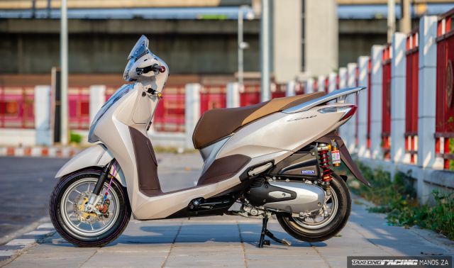 Ninja Lead độ khủng được nâng cấp phuộc trước Carbon kịch độc | 2banh.vn