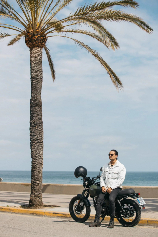 Felsberg 125 đến từ Châu Âu sở hữu hệ thống thắng CBS giống hệt Honda ...