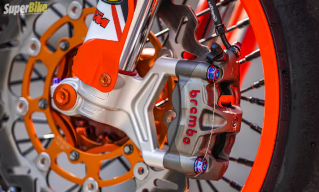 KTM 450 SMC phong cách cực ngầu của TK RACING | 2banh.vn