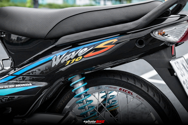 Honda Wave độ heo thắng 4 piston làm chủ nhân phải binh biến đủ đường ...