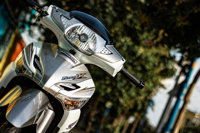 Future X lai đầu xe khác có 1 0 2 ở Sài Gòn | 2banh.vn