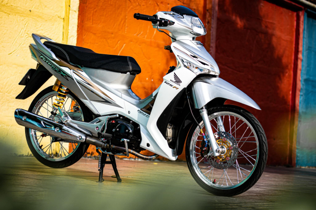 Future X lai đầu xe khác có 1 0 2 ở Sài Gòn | 2banh.vn