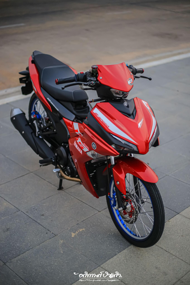 Ex 155 độ trợ lực Ohlins lạ mắt không bị đụng hàng số đông | 2banh.vn